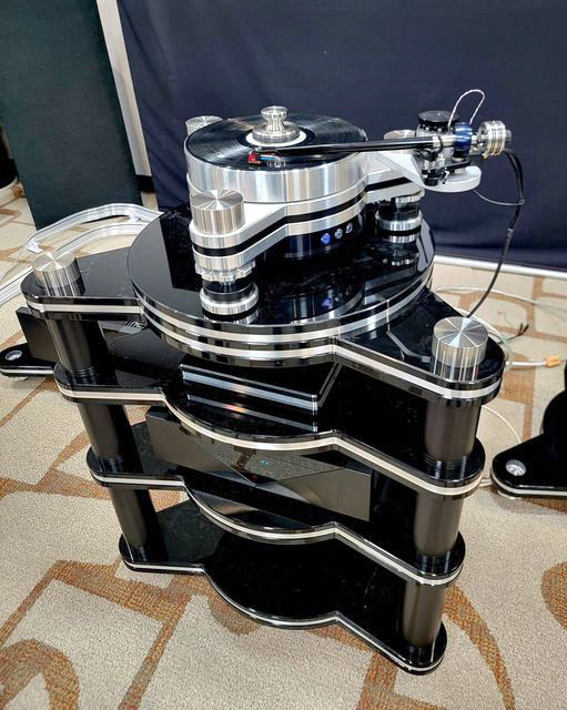 VPI 推出Model One和Avenger Statement兩款黑膠唱盤