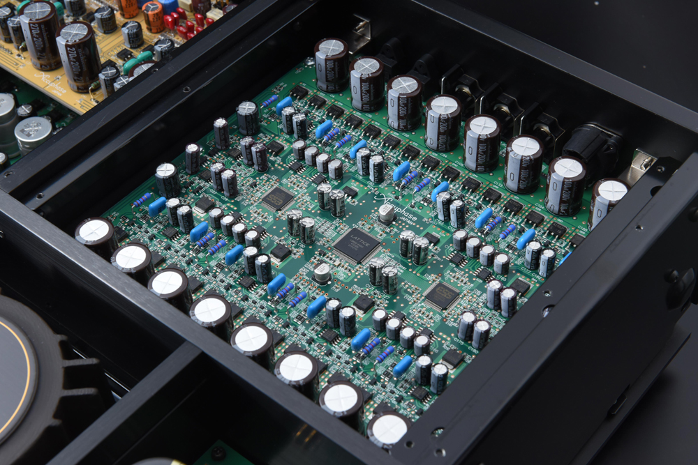 慶祝成立50週年的旗艦鉅作Accuphase DP-1000 + DC-1000