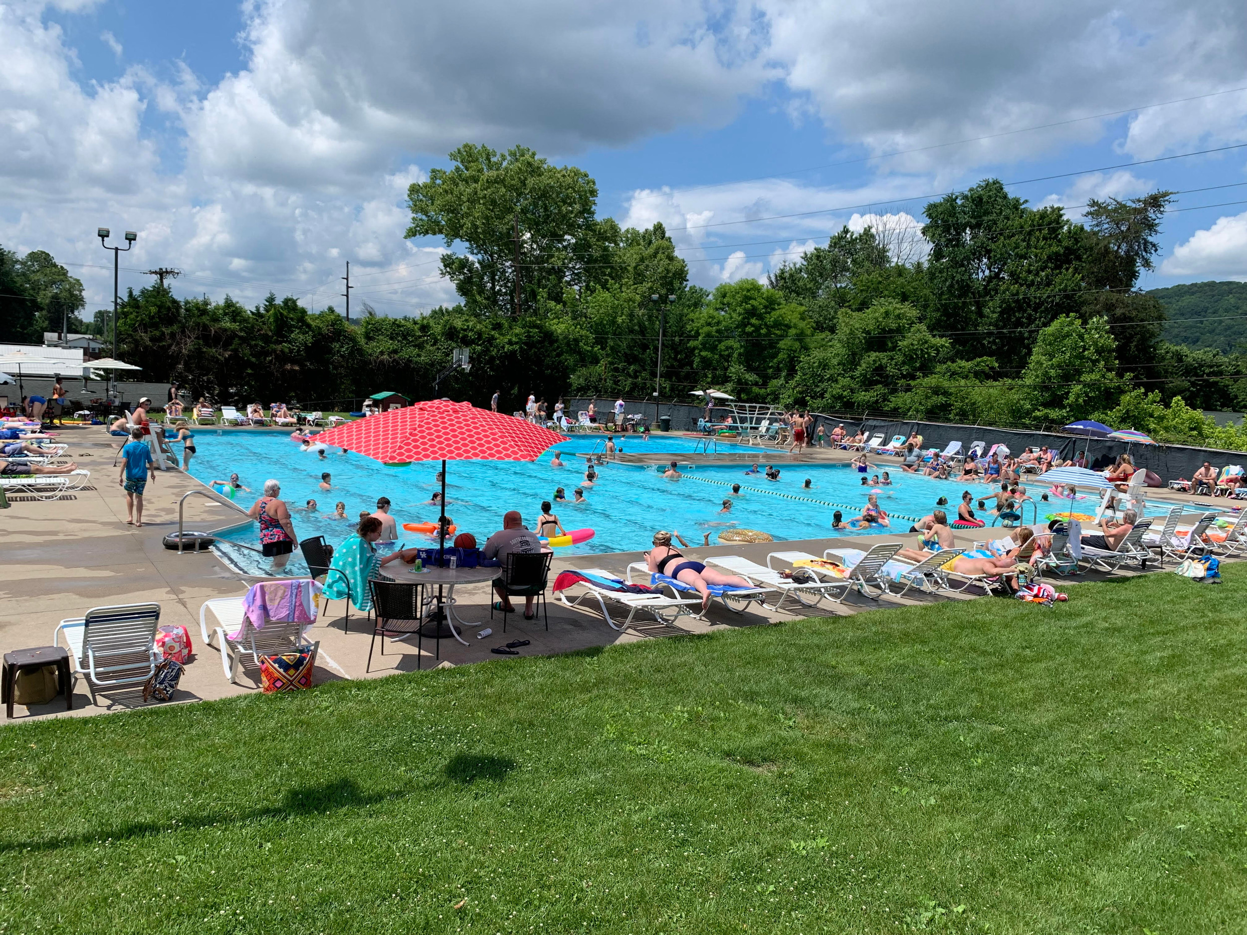 West Virginia | Greenbrier Pool | Private Pool | Charleston | Swimming