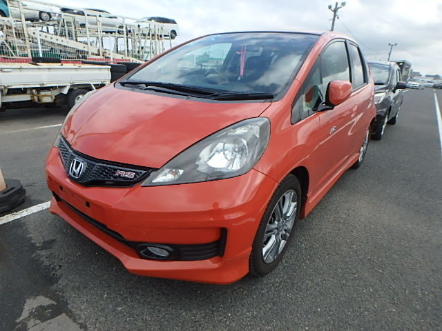 Honda Fit RS Year - 2011 Cc- 1500 Color -Orange