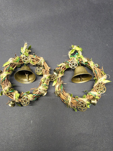 Green Pentacle Wreath | Ragged Dragon