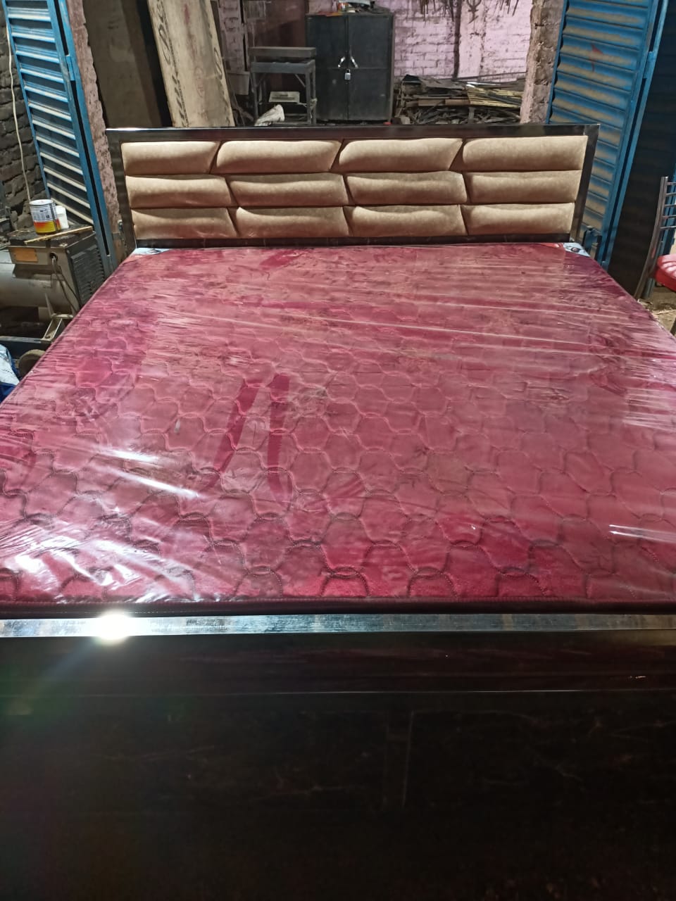 Modern Beds Design For Home Shop Near Me Fabricators Latest Price India Modern Beds Design For Home Shop Near Me Fabricators Latest Price India