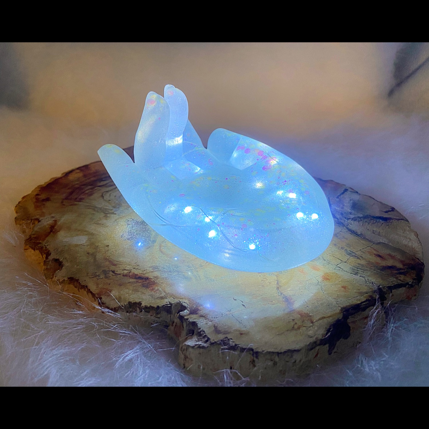 Home & Living Home Décor Buddha Hand Sphere Stands. Rocks & Geodes etna ...