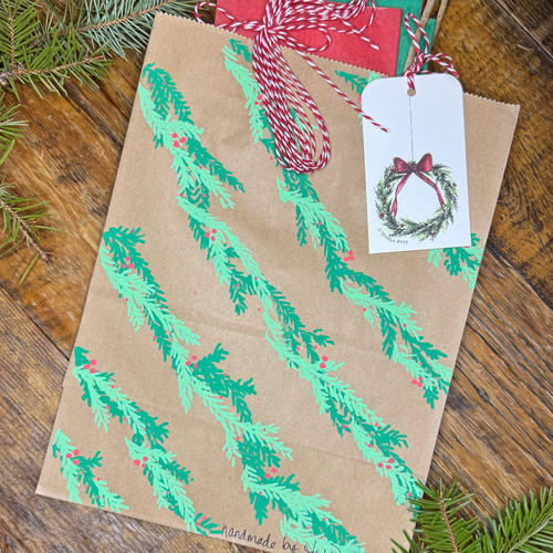 Holly Berry Handmade Gift Bag – Reusable Holiday Gift Packaging ...