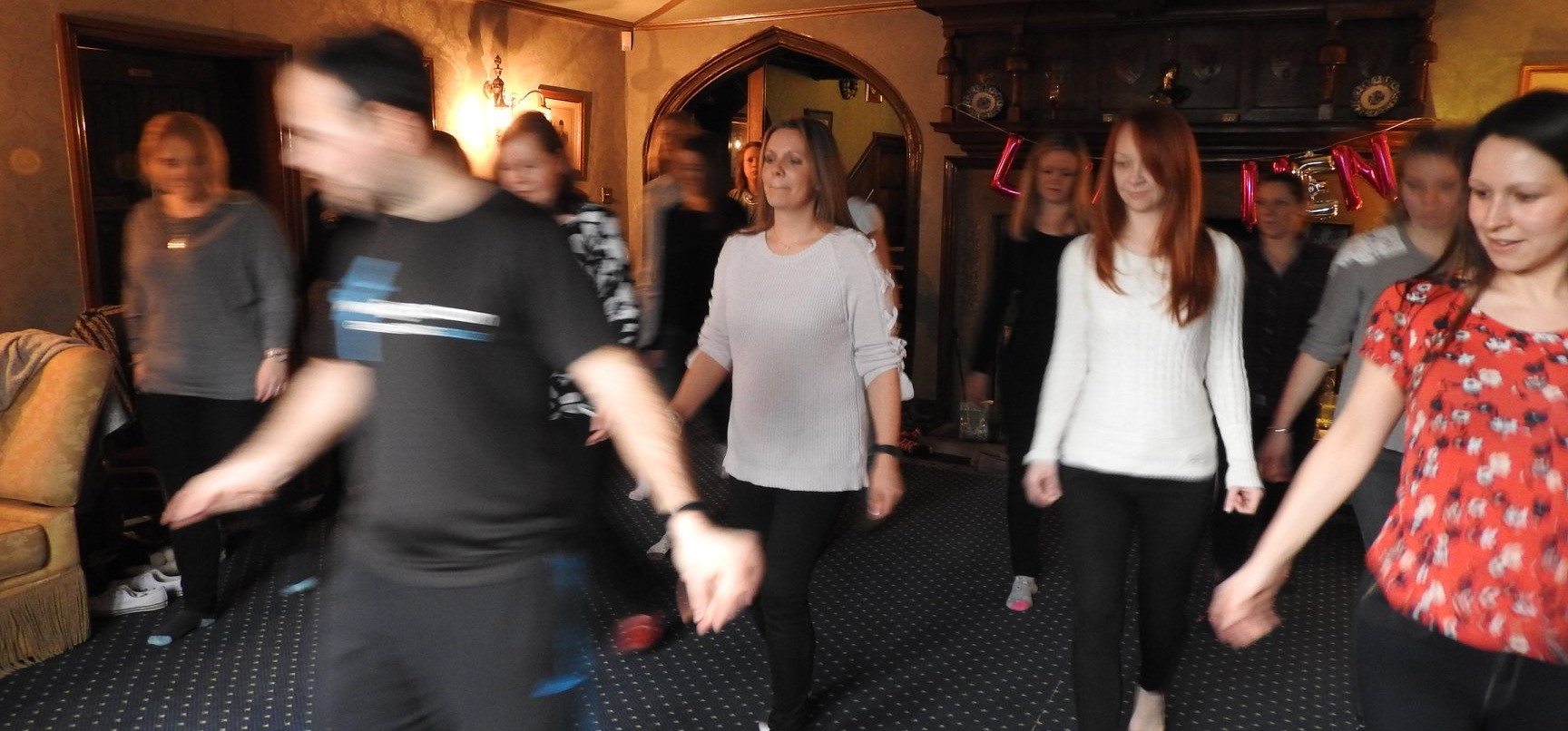 PRIVATE LESSONS | Figoura School of Greek Dance | England