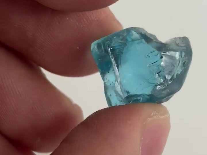 Blue Combodian Zircon Facet Rough 4.2 Grams (#3p) | unlimted-gems