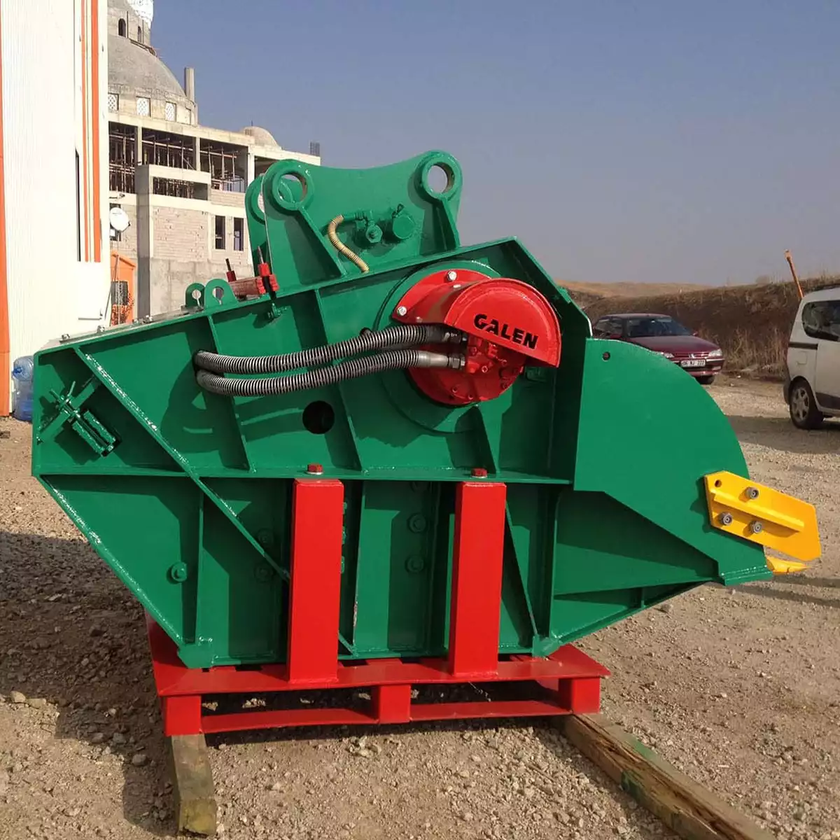 What is Crusher Bucket? What are its areas of use?