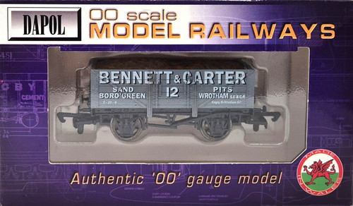 Dapol 7 Plank Open Wagon Bennett & Carter Sand Pits Boro'Green ...