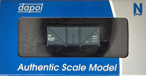 Dapol 2F-019-004 Blue Spot Fish Van SPV E87505 in BR Express Parcels ...