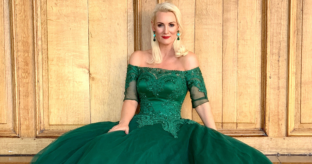 Best female classical singers for events and festivals Friederike Krum