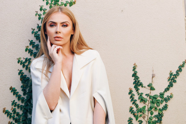 FASHION X EDITORIAL X BRANDING | ALEXANDRA ZAK