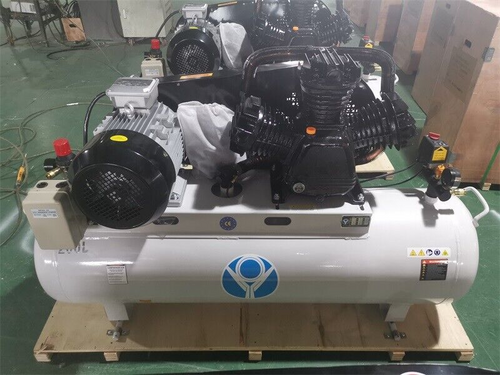 40CFM 1100L/MIN 200L TANK 3PH 10BAR 415V 7.5KW/10HP PISTON AIR ...