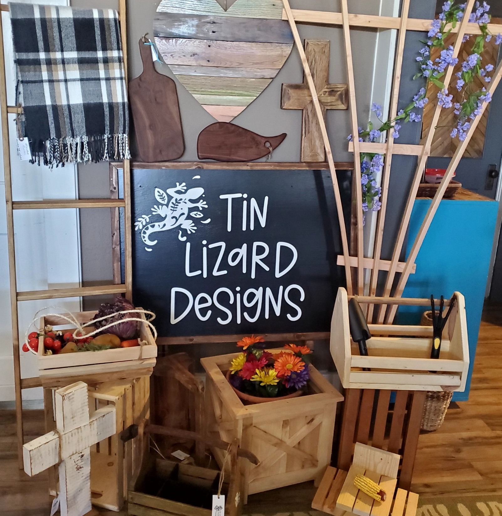 Tin Lizard Designs