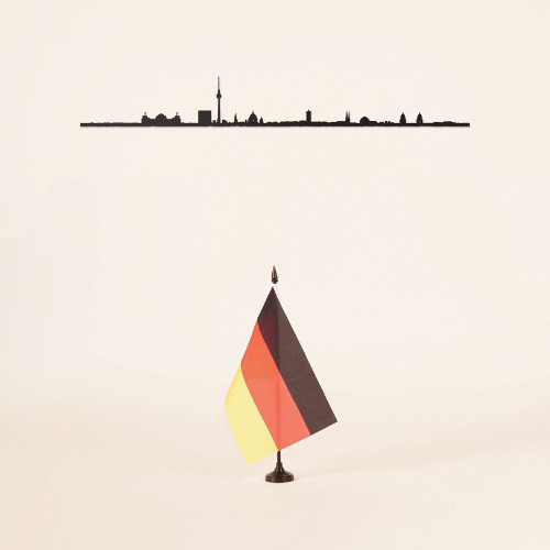 THE LINE - BERLIN | lamaisondolivia
