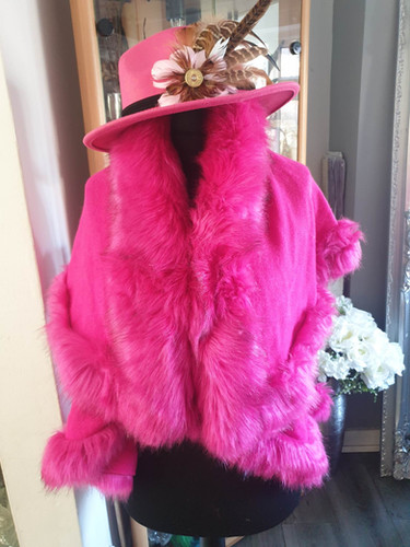 Hot pink capes | My Site