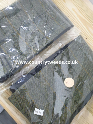 Green tweed snugs with black linings | My Site