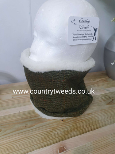 Green Tweed snugs | My Site