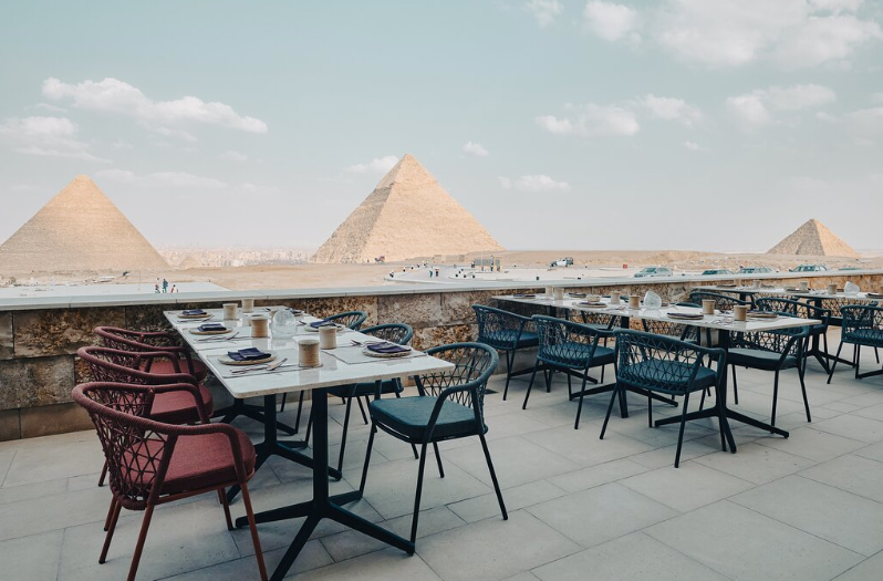 7 Best Restaurants with Pyramid Views in Giza