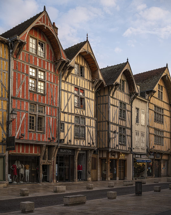 What to see between Reims and Dijon?
