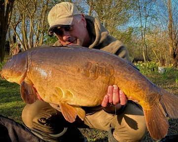 Fishing Lakes Cambridge | Waterbeach Rd, Landbeach, Cambridge CB25 9FA ...