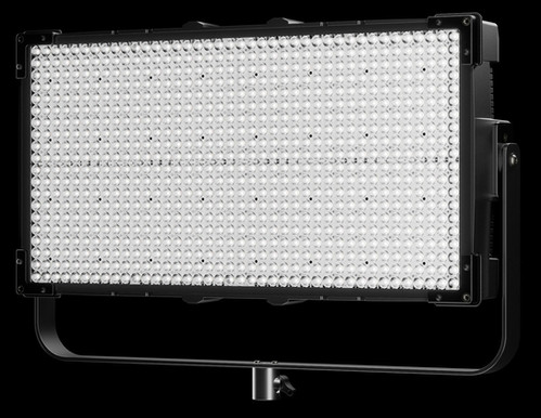 義大利 Lupo UltrapanelPRO Full Color Hard 60 專業全彩 LED 攝影燈 | GETOP