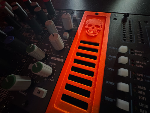 500 Series Skull Panel (Vented) | Mixbling By NAV