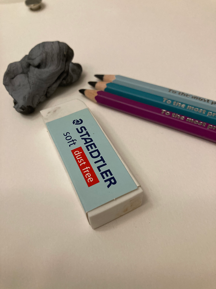 【DSE VA】簡易寫實靜物素描練習（1）