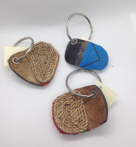 Coconut Shell Keychain | MitiMeth