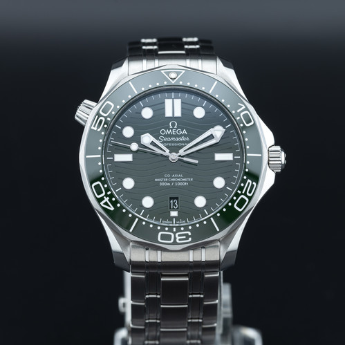 Omega Seamaster 300m "Seaweed" | Lume Timepieces