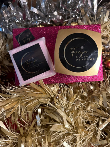 Freya - Soap & Solid Perfume Gift Box | Love From Shetland