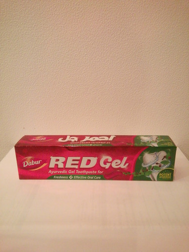 Red Gel Toothpaste | Dabur | 200gm | Maharaja Spice