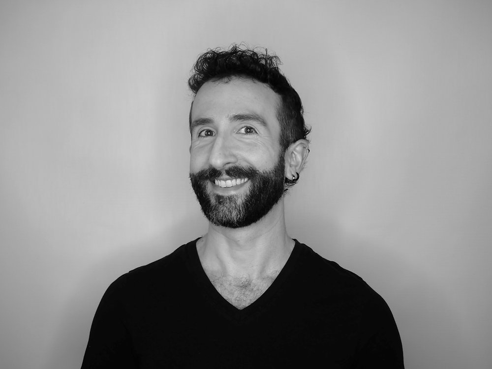 Rocking The Stage: Daniel Lung is Lonny