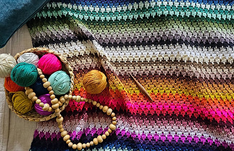 Middle Finger Stitch Crochet Blanket Kit