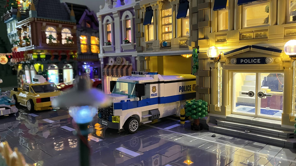 LEGO Polizeiwache 10278 MOD mit LED Beleuchtung
