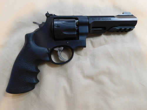 Smith and Wesson Performance Center, M327 TRR8, 357 Magnum ...