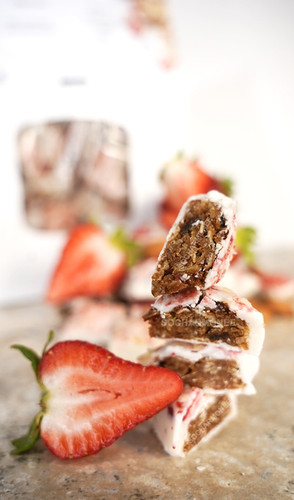 Creamy Berry Delight Granola Bars | SoCharMonee