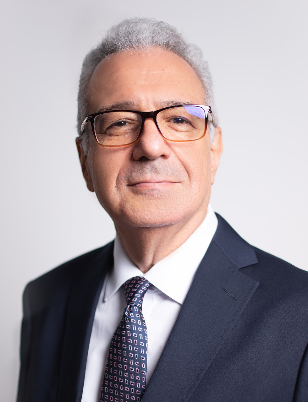 Sterloff & Jurado Consultores Juridicos | CONSULTORES JURÍDICOS