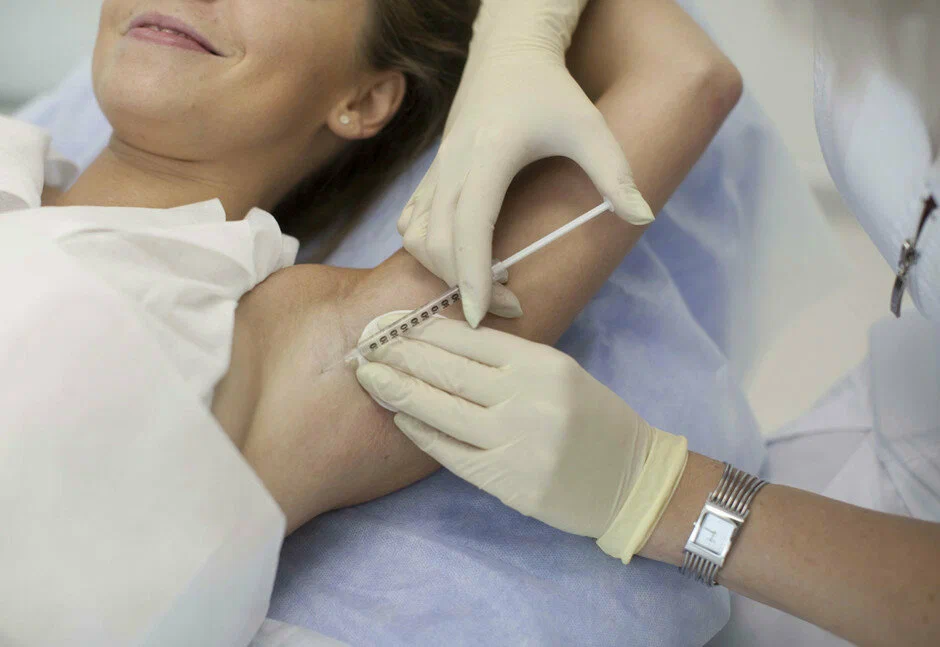 Is Under Arms Botox Considered a Minimally Invasive Procedure?