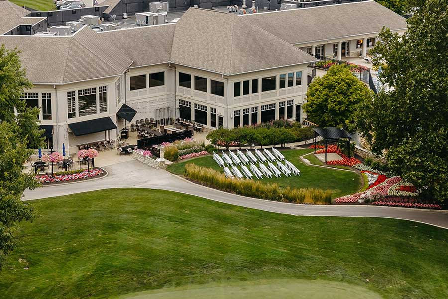 From Ceremony to Reception: Transition Tips for Brides at the Same Venue