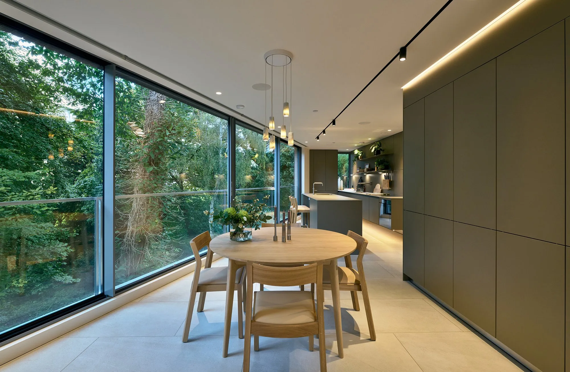 Glow-Tech | Lighting