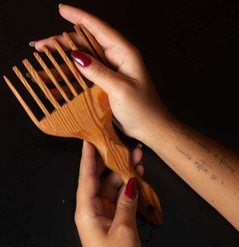 Pente Garfo de madeira - Duafe | Luana Hazine