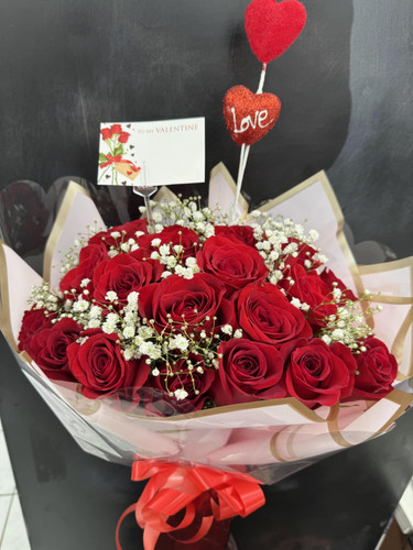 Bouquet with 2 Dozen Roses | thanhthuyflower