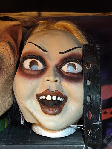 Mascara chucky tiffany REV | Frank N Stuff