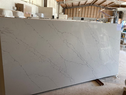 Giotto PQ 3cm (Quartz) | Custom Granite Innov