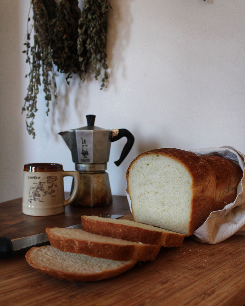 Pain blanc au lait