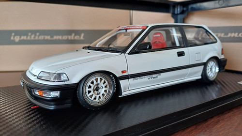 Honda CIVIC (EF9) SiR White | Route 66 Imports