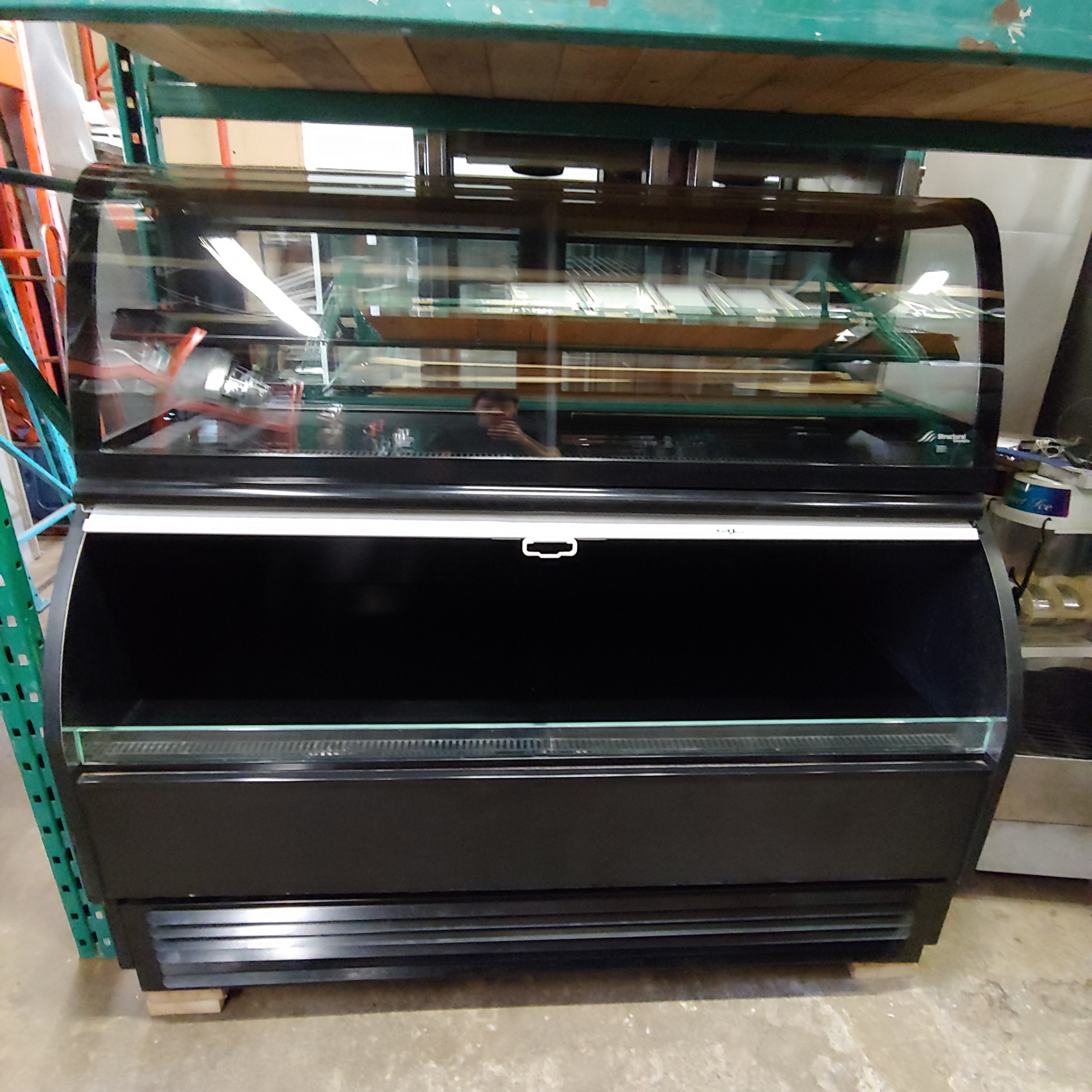 Grab n' Go/ Curved Display case | nwre