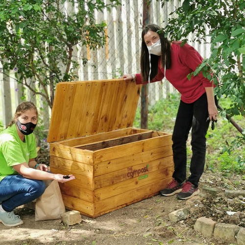 Earthworm House | The Compost Kitchen