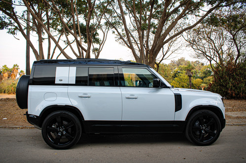 Land Rover Defender X-Dynamic HSE | Bvrs Luxurycars