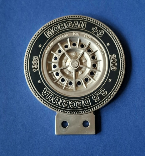 Morgan Plus 8 3.5 decennia badge (Holland) | MorganCarBadges